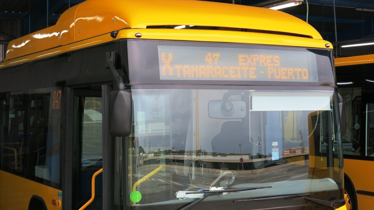 Crece el transporte en guagua en Canarias