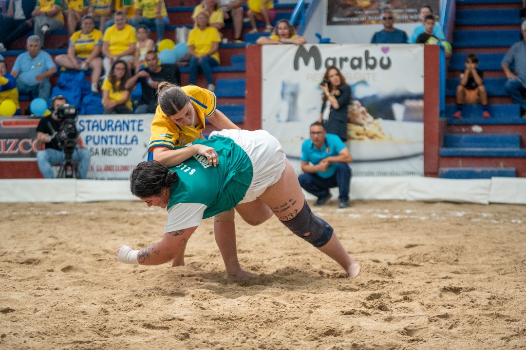 Final de selecciones juveniles insulares femeninas de lucha canaria