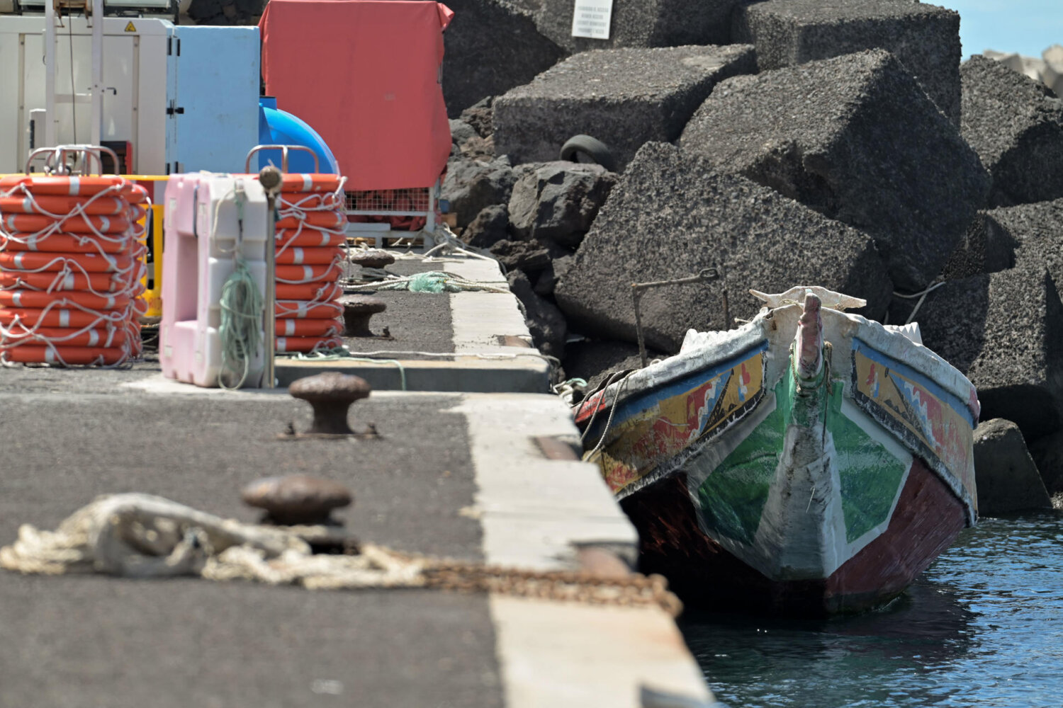 Llega a El Hierro un cayuco con 5 personas
